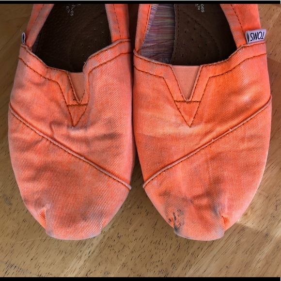 Toms | Shoes | Rare Toms Slip On Bright Orange Shoes Sz 6 | Poshmark